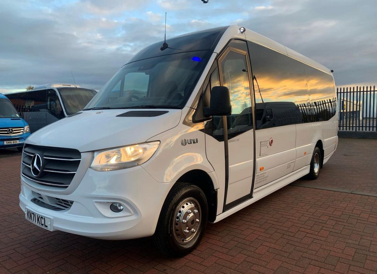 NEW UNVI DELIVERY TO KINEIL COACHES - Unvi